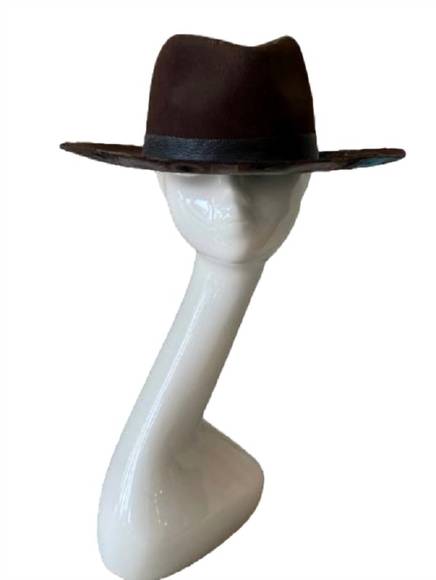 SHAG & GUNN | Accessories | New Shag Gunn The Snake Hat In ...